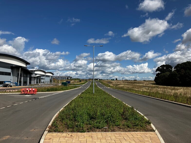 Foresters Av, Nottingham, NG11 2AF - Fairham Business Park - Industrial ...