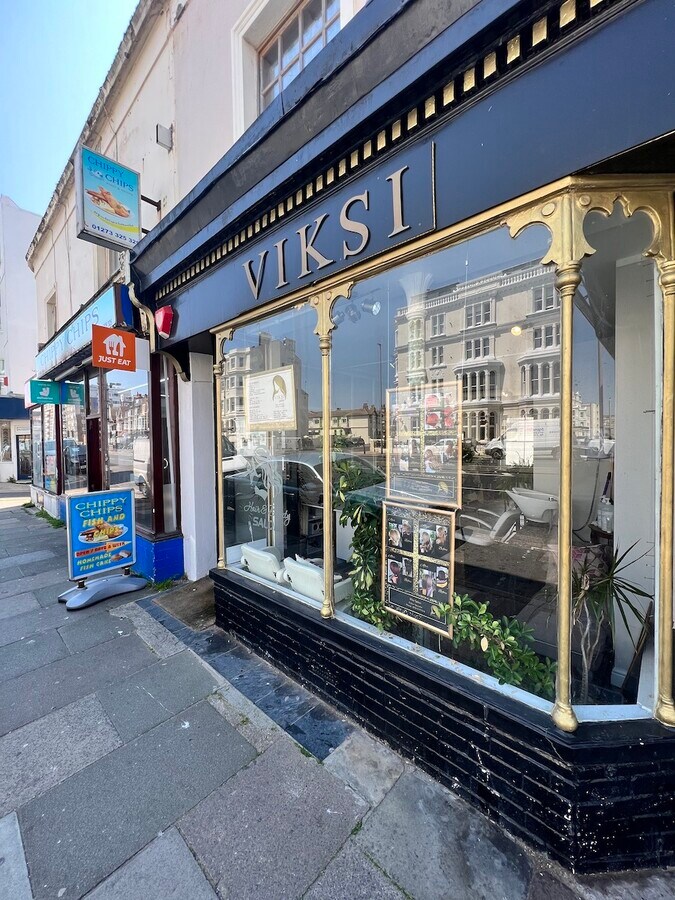 17 Victoria Ter, Hove, BN3 2WB | LoopNet