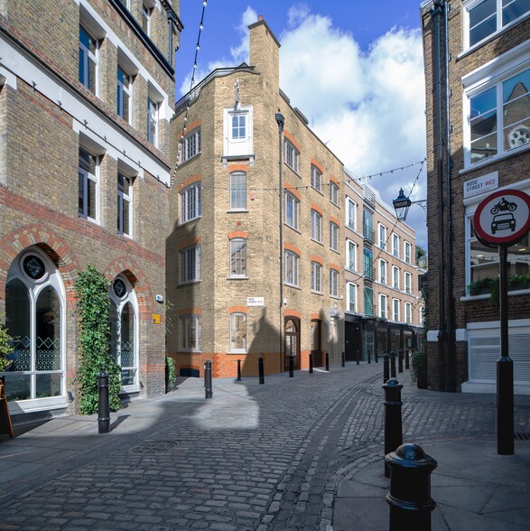 27A Floral St, London, WC2E 9EZ - GBR