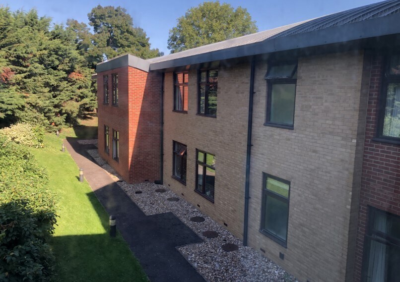 Brunswick Park Rd, London N11 1EQ | LoopNet UK