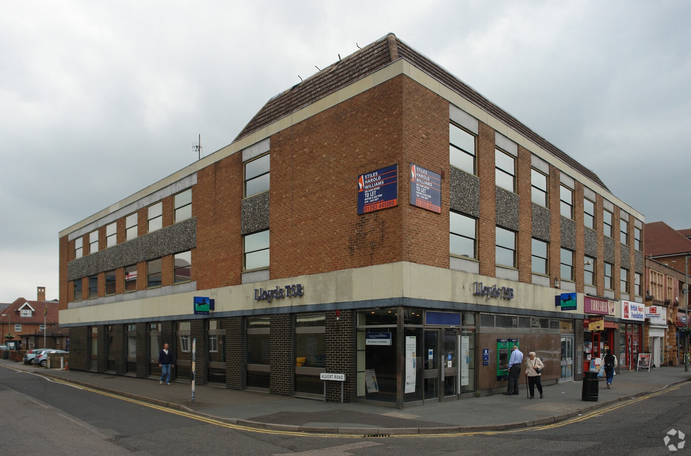 Retail Space to Rent - 11-15 High St, Horley, RH6 7BJ - 1,406 sq ft ...