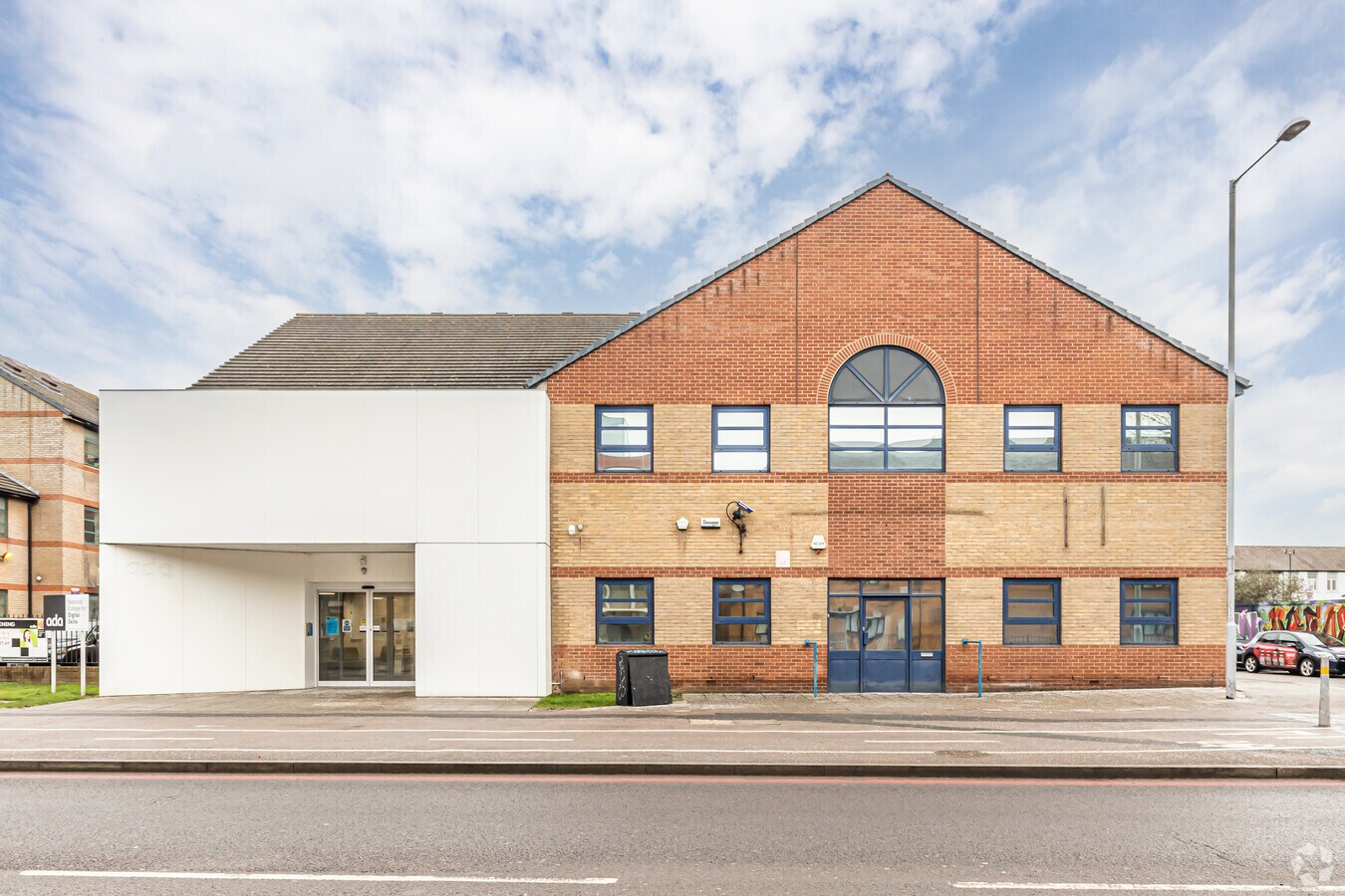 Broad Ln, London N15 4AG | LoopNet UK