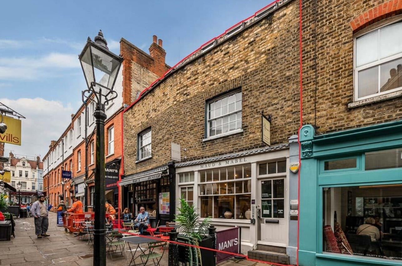 10-12 Perrins Ct, London, NW3 1QS - GBR