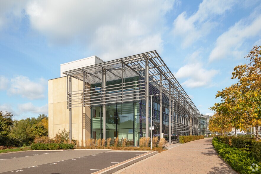 Sanderson Rd, Uxbridge, UB8 1DH - Office for Lease | LoopNet UK