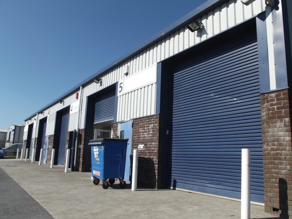 Kingsmill Rd, Saltash, PL12 6LE - GBR