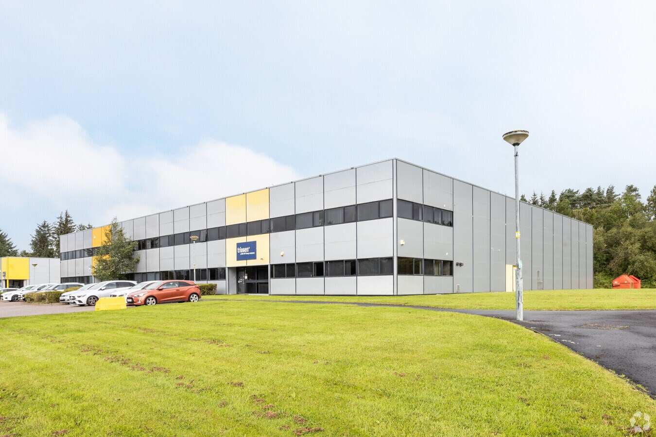 15-19 Langlands Pl, East Kilbride G75 0YF | LoopNet UK