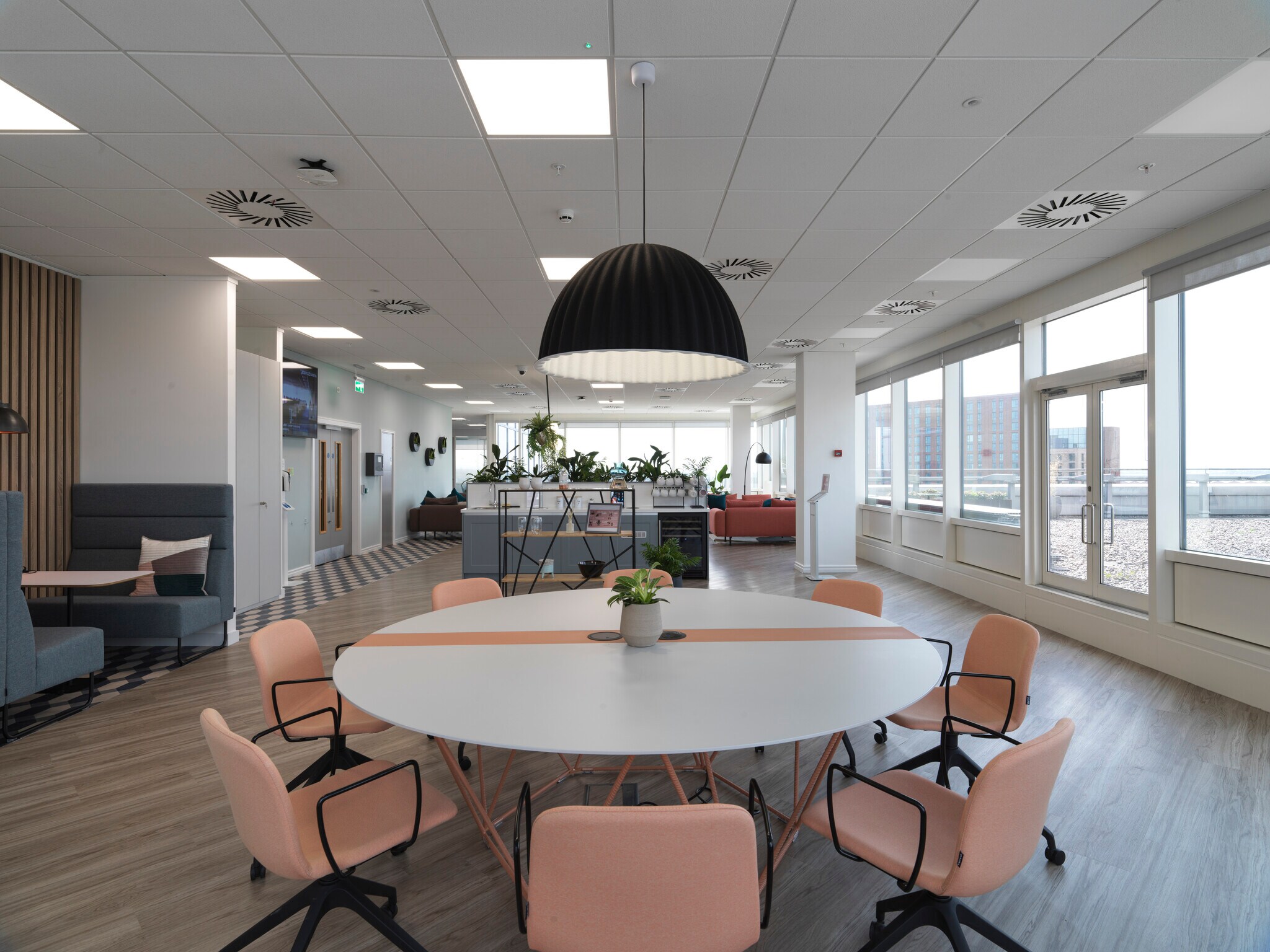 1 Exchange Quay, Manchester, GTM M5 3EA - Exchange Quay Campus | LoopNet