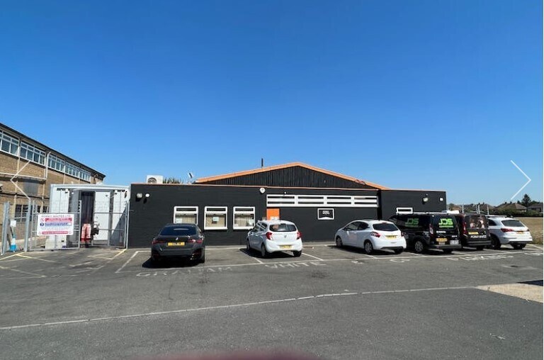 Industrial Property for Sale in Manor Way, Woking, GU22 9JX - 5,656 sq ...