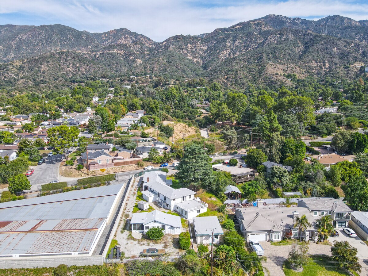 84 E Loma Alta Dr, Altadena 91001 - Residential for Sale | LoopNet UK