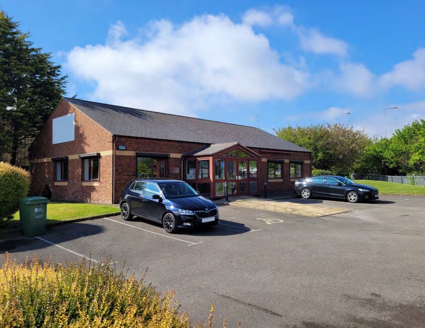 Neptune Street, Hull, HU3 2BP - Office to Rent - 2,083 sq ft - GBR