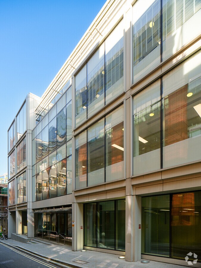3-7 Herbal Hl, London, EC1R 5EJ - Office to Rent - 2,125 sq ft - GBR