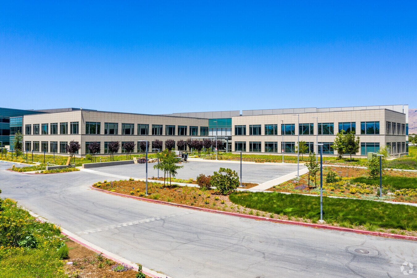 115 N McCarthy Blvd, Milpitas 95035 - Park Point | LoopNet UK