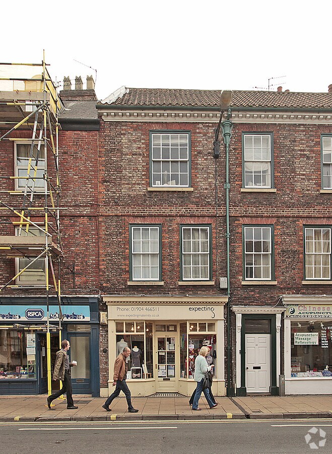 12A Gillygate, York, YO31 7EQ