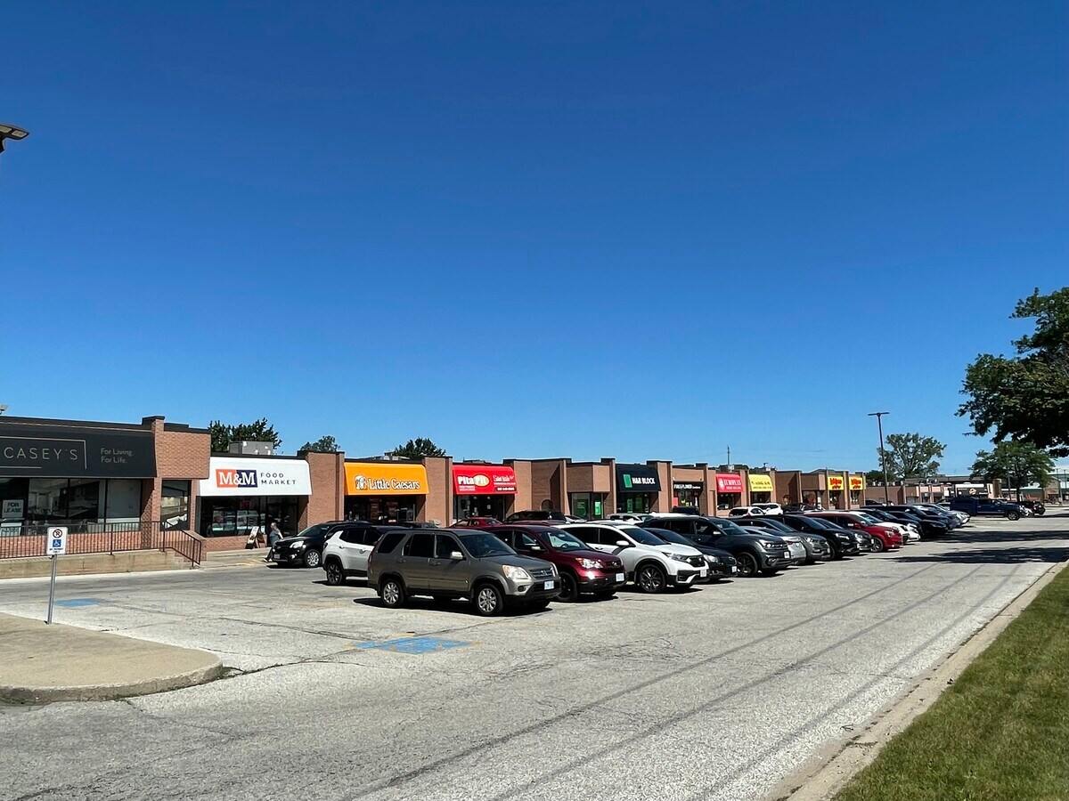 1362 Lambton Mall Rd, Sarnia N7S 5A1 - Little Caesars | LoopNet UK