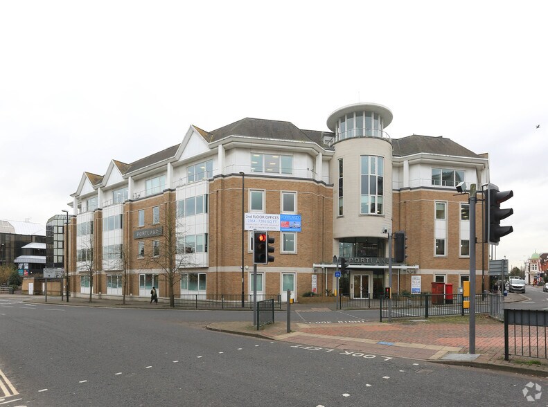 25 High St, Crawley RH10 1BG - Portland Building | LoopNet UK