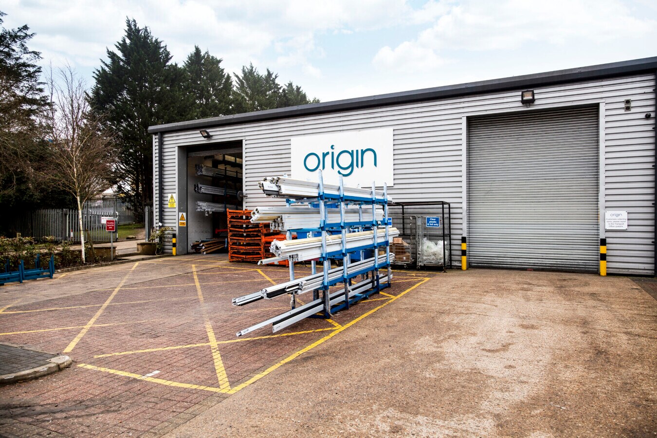 Hillbottom Rd, High Wycombe HP12 4HJ | LoopNet UK