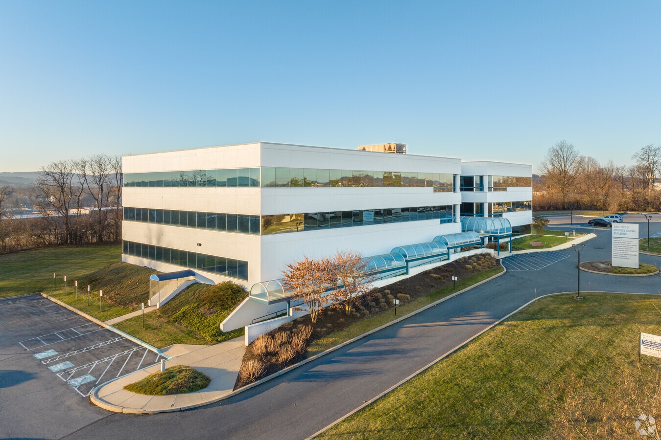 560 Van Reed Rd, Wyomissing, PA 19610 - 560 Van Reed Road | LoopNet UK