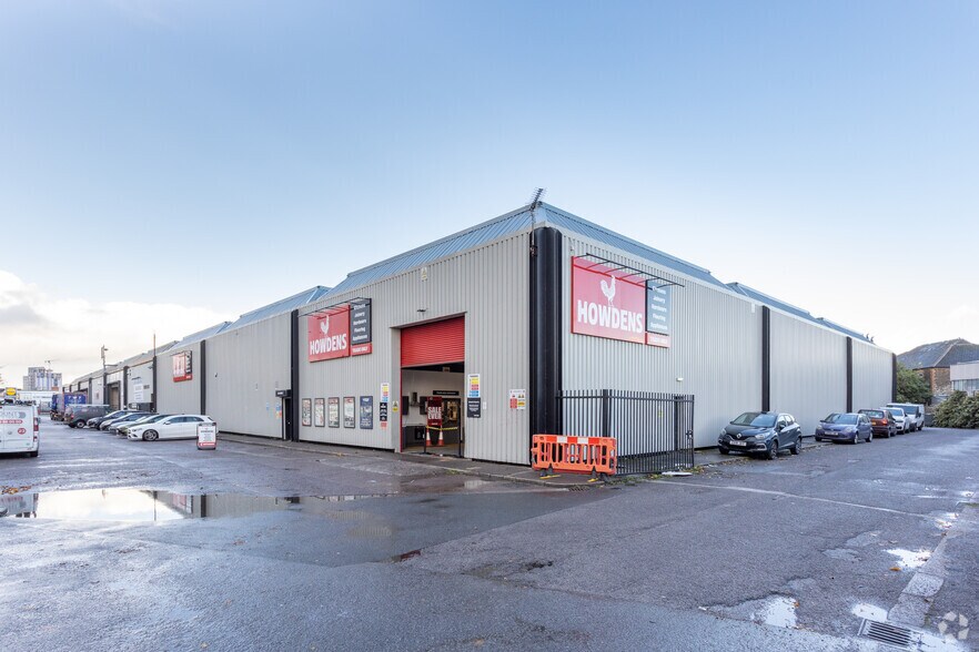 East Tyndall St, Cardiff, CF24 5EF - Industrial for Rent - 9,236 SF - GBR