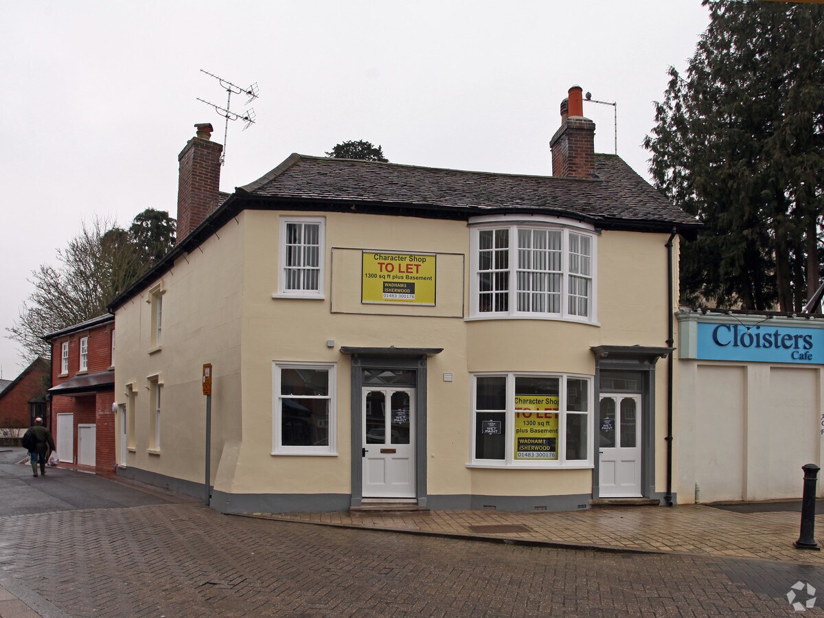 The Square, Petersfield, GU32 3HJ - GBR