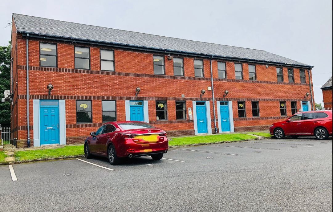 St Chads Court, School Ln, Rochdale, OL16 1QU | LoopNet
