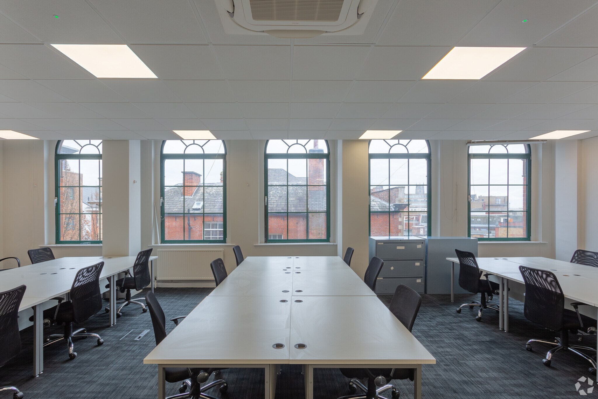 25-27 Castle Gate, Nottingham NG1 7AR - St Nicholas Court | LoopNet.co.uk