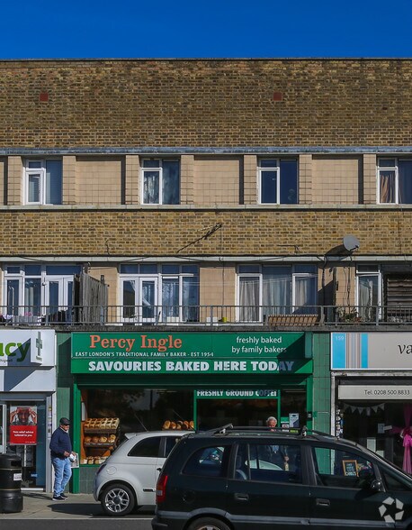 157 Manford Way, Chigwell, IG7 4DN - GBR
