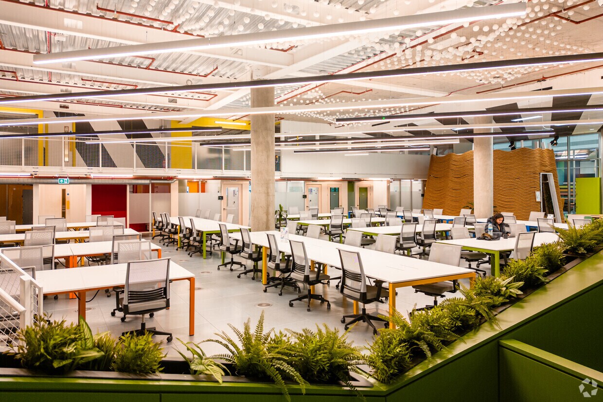 191 Wood Ln, London, W12 7FP - Huckletree White City at MediaWorks ...