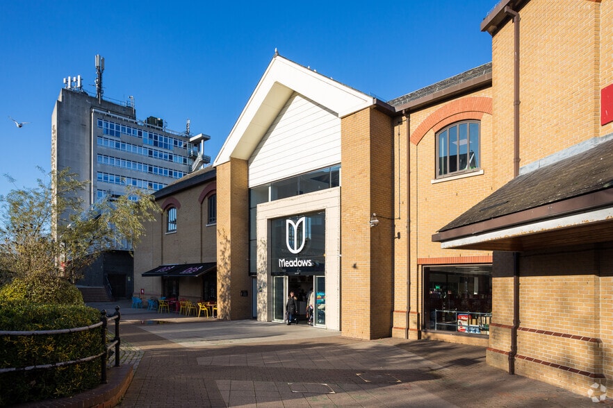 The Meadows, Chelmsford CM2 6FD | LoopNet UK