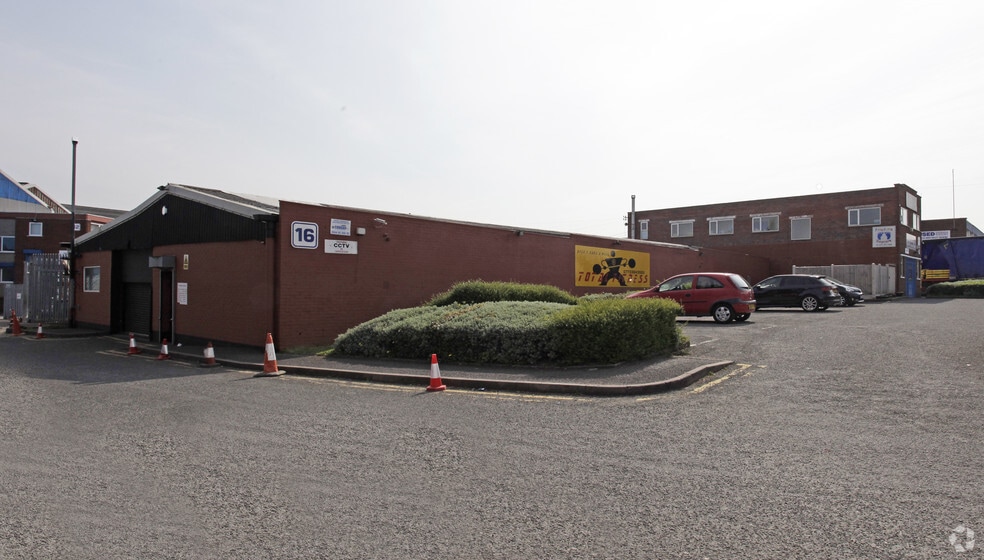 Whitehall Rd, Tipton, DY4 7JR - GBR