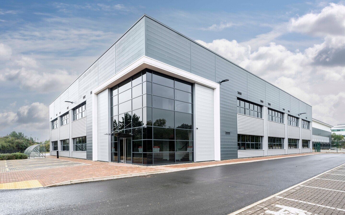 Industrial Space to Rent - Indurent 122 Basildon, 122 Basildon ...