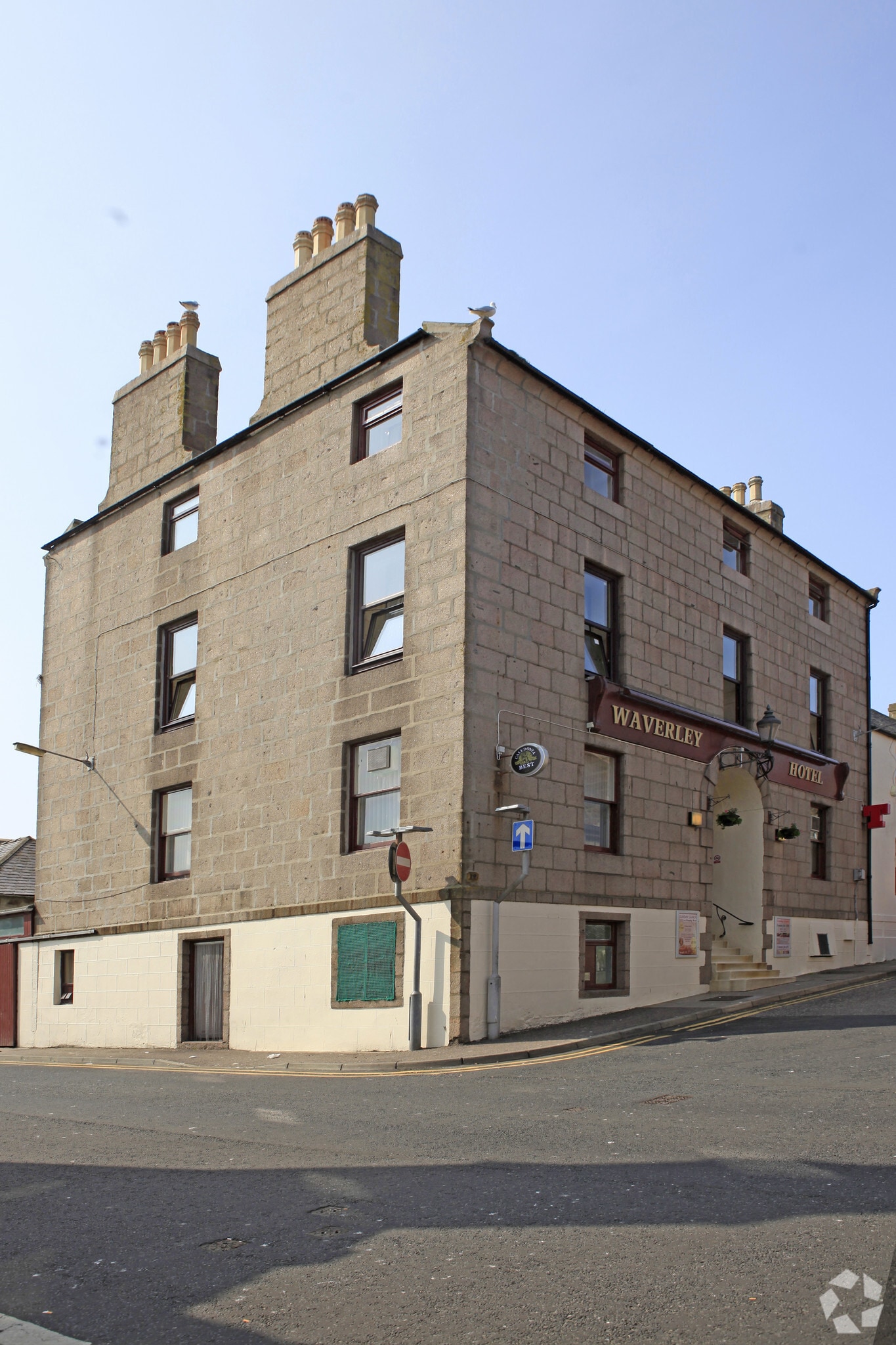 10 Merchant St, Peterhead, AB42 1BU - Waverley Hotel - Retail to Rent ...