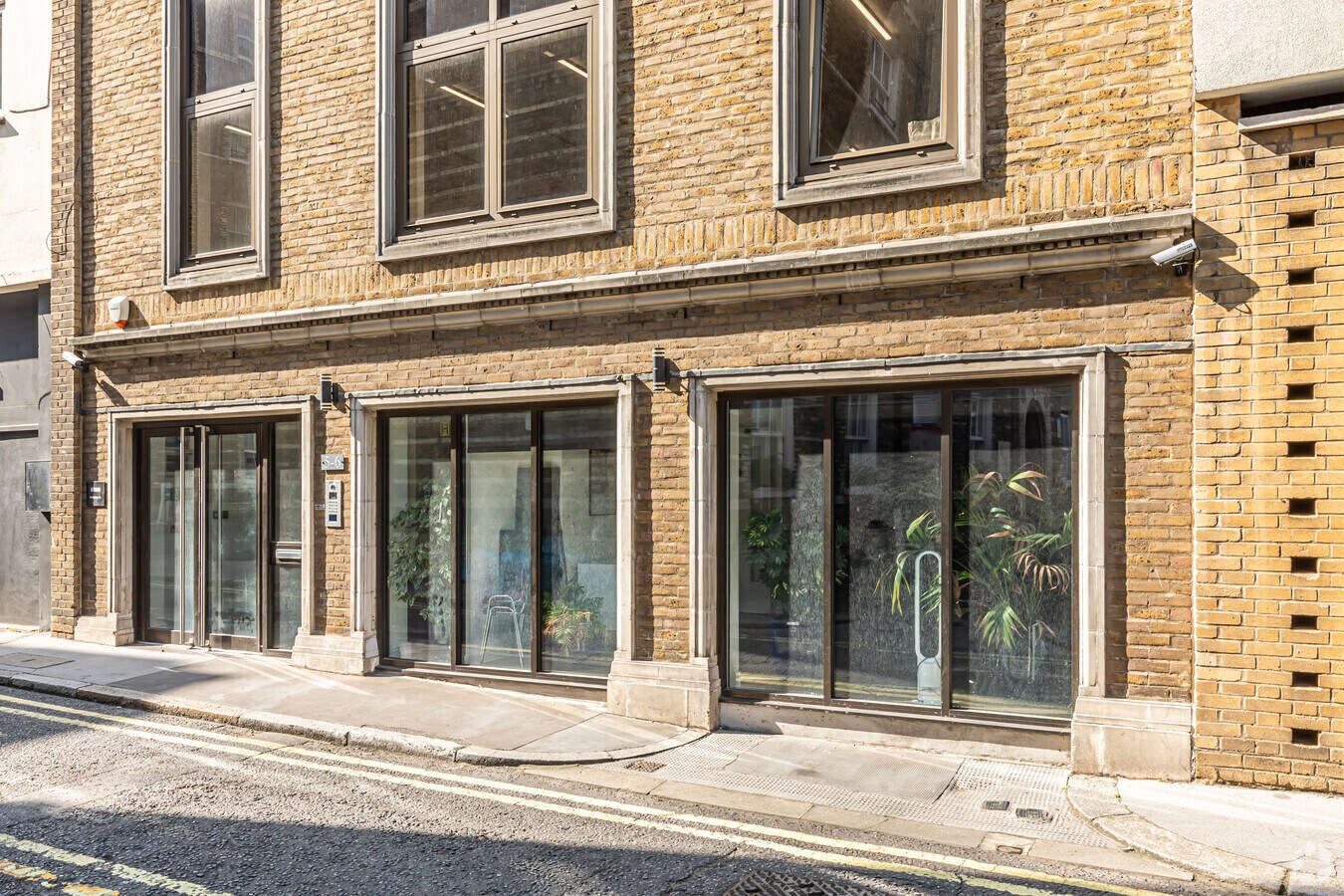 5-6 St Matthew St, London, SW1P 2JT | LoopNet UK