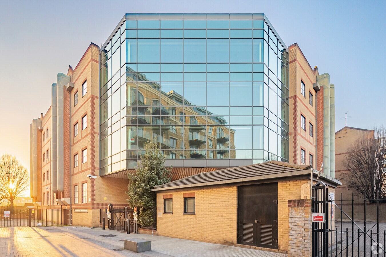 Chivas House, 72 Chancellors Rd, London, W6 9RS | LoopNet