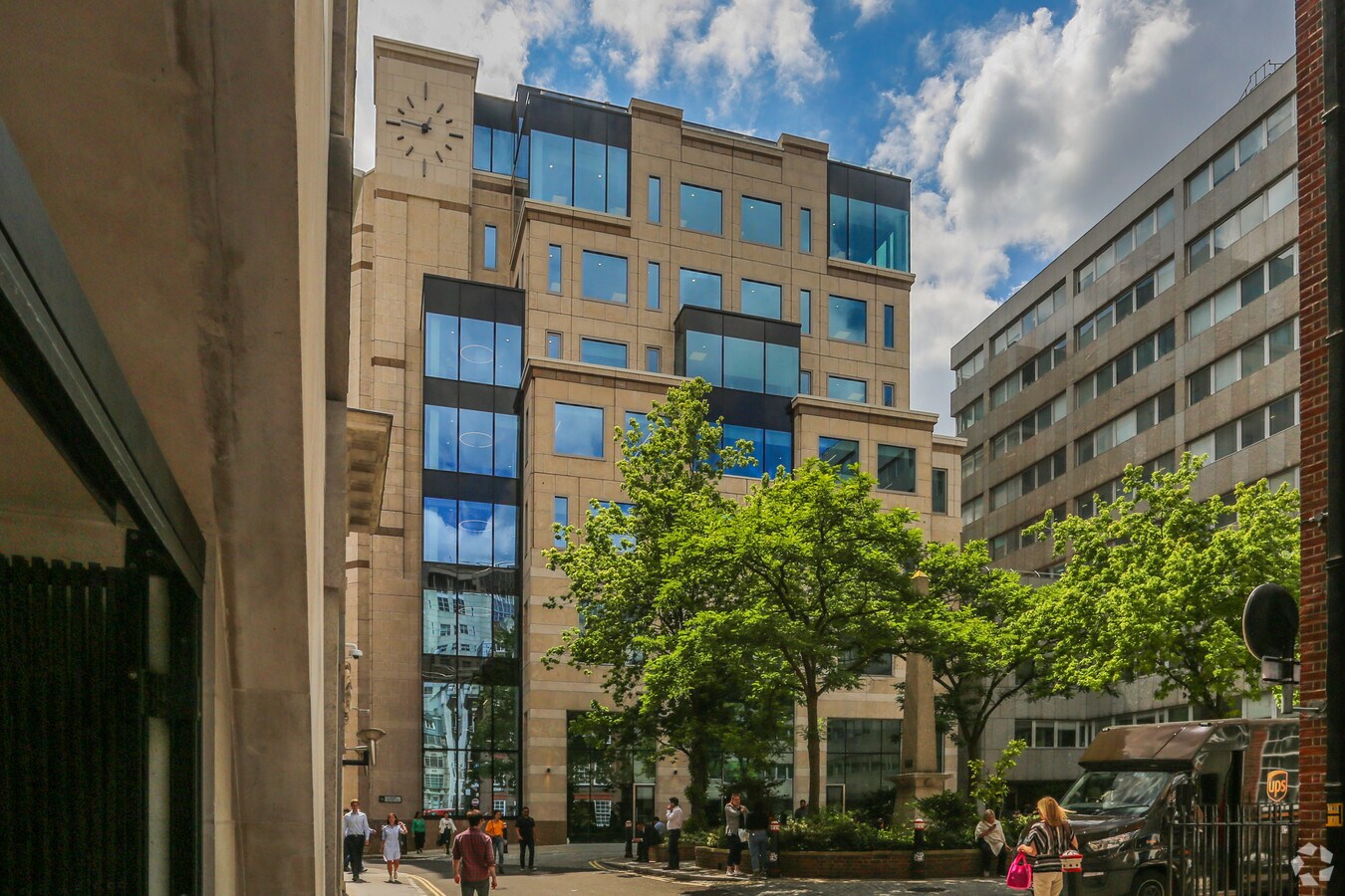 8 Salisbury Sq, London, EC4Y 8AP - GBR