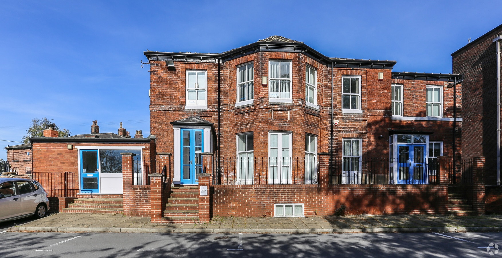 4-6 Newstead Rd, Wakefield WF1 2DE | LoopNet UK