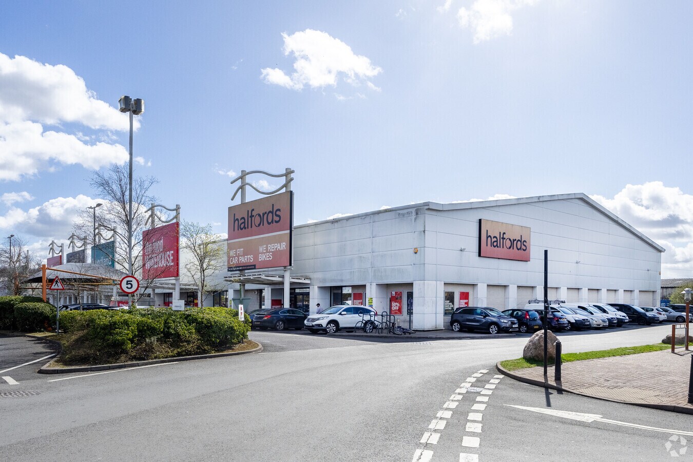 Retail Space to Rent - 5 Watling St, Cannock, WS11 1TD - 27,600 sq ft ...