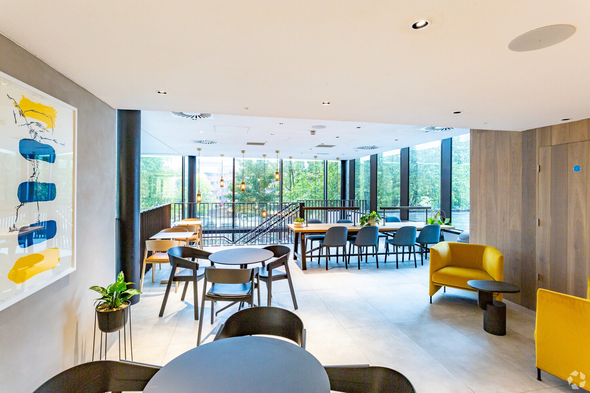 Coworking Space to Rent - Brunel House, 2 Fitzalan Rd, Cardiff, CF24 ...