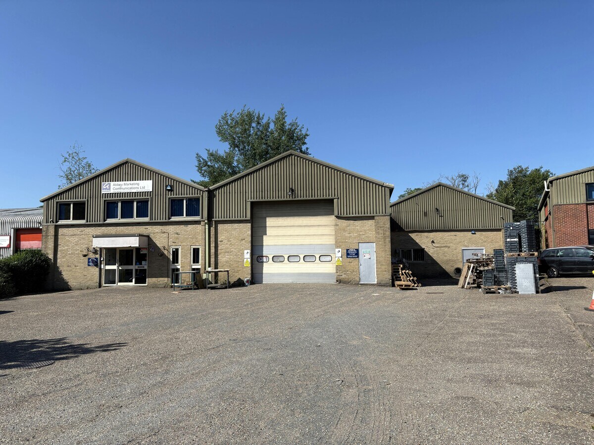 Chelmsford Rd, Dunmow, CM6 1XN - Industrial to Rent - 10,522 sq ft - GBR
