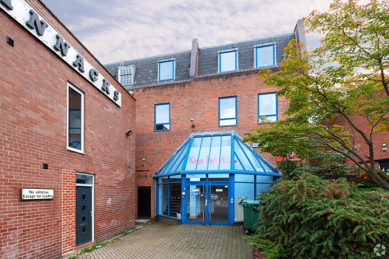 Bridgegate, Retford DN22 7UZ | LoopNet UK