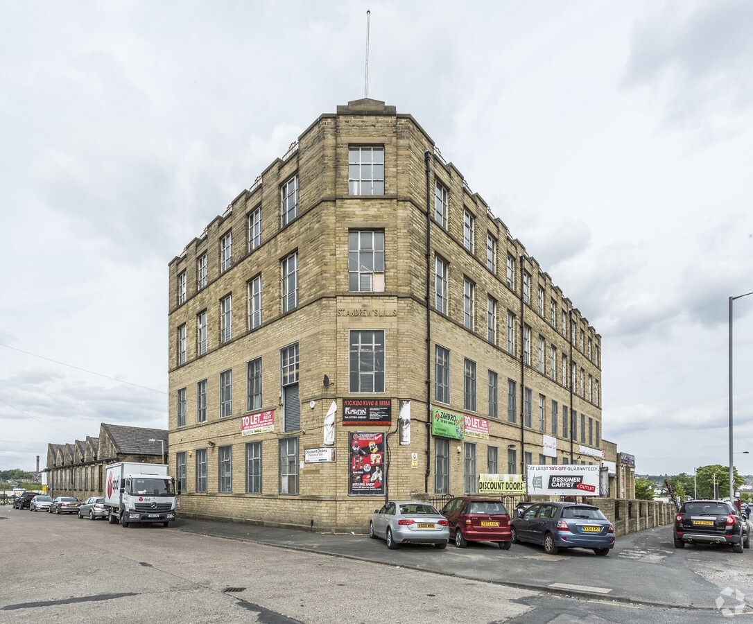 Legrams Ln, Bradford BD7 2EA | LoopNet UK