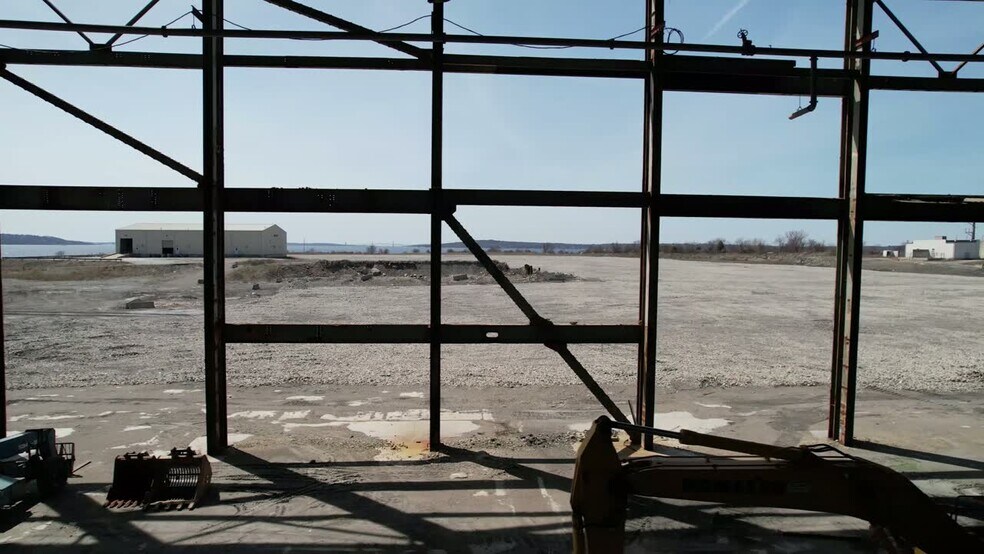 1 Brayton Point Rd, Somerset 02725 - 82,000 SF MFG Building, Located on ...