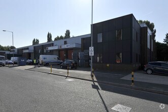 Saxon Way, West Drayton, UB7 0LW - Industrial for Rent - 8,852 SF - GBR