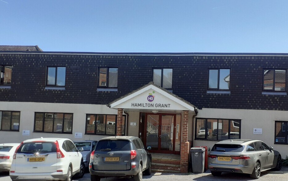 Lower South St, Godalming, GU7 1BZ | LoopNet UK