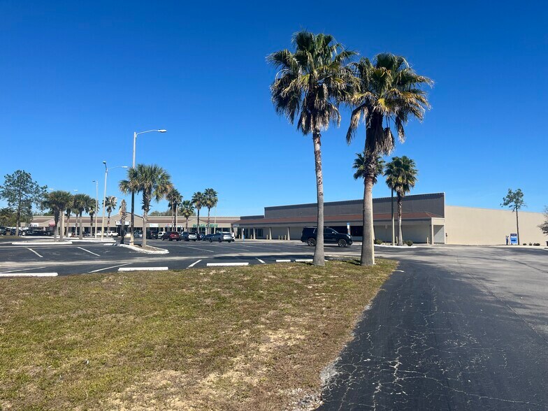 2019-2039 State Road 60 E, Lake Wales, FL 33898 - East Lake Square ...