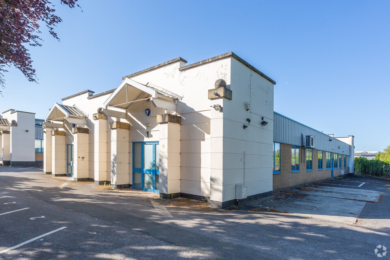 Alstone Ln, Cheltenham GL51 8HF | LoopNet UK