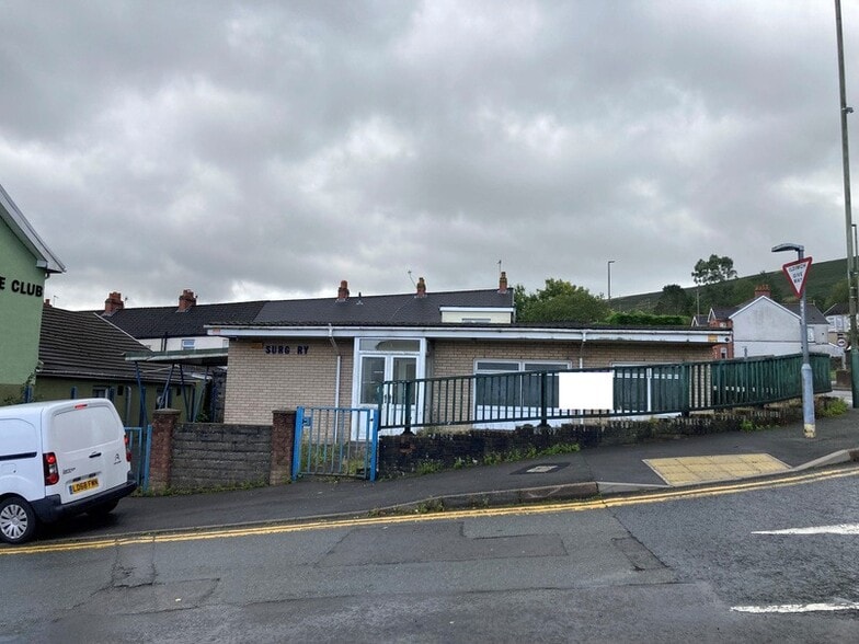 7 Stuart St, Bargoed, CF81 9QE - Health Care for Sale - 892 sq ft - GBR