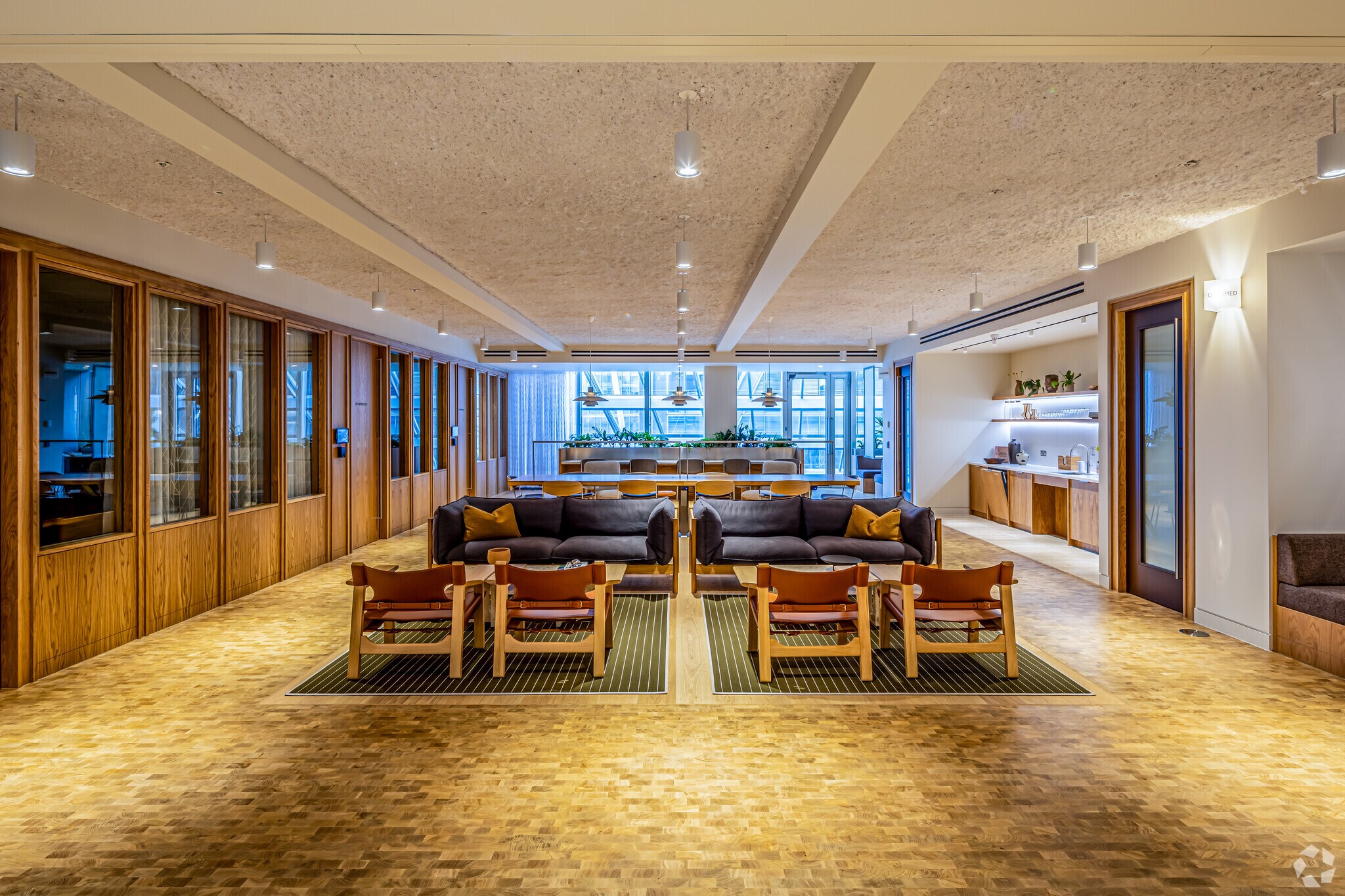 Retail Space to Rent in 201 Bishopsgate, London, EC2M 3AE - 707 sq ft ...