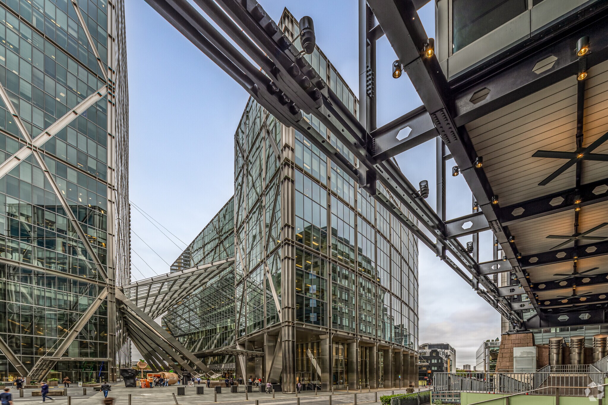 Retail Space to Rent in 201 Bishopsgate, London, EC2M 3AE - 707 sq ft ...