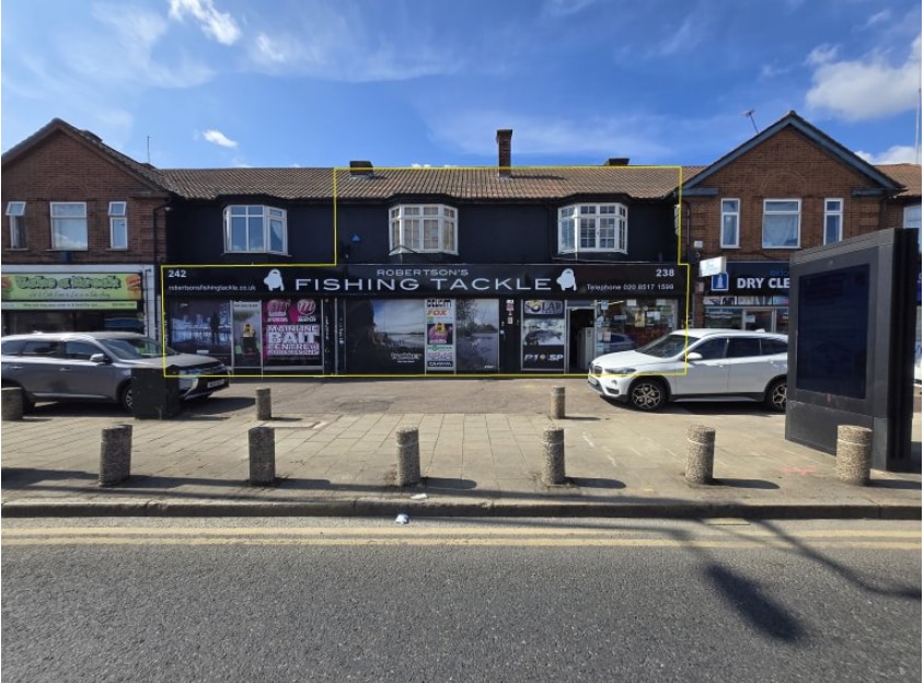 Retail Property for Sale in 238-242 Oxlow Ln, Dagenham, RM10 7YX ...