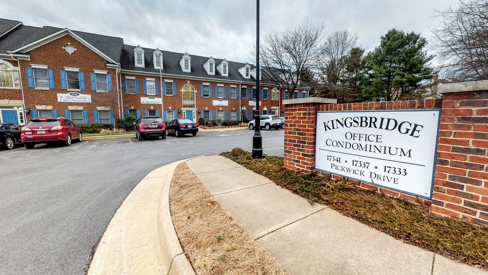 17333 Pickwick Dr, Purcellville, VA 20132 - USA